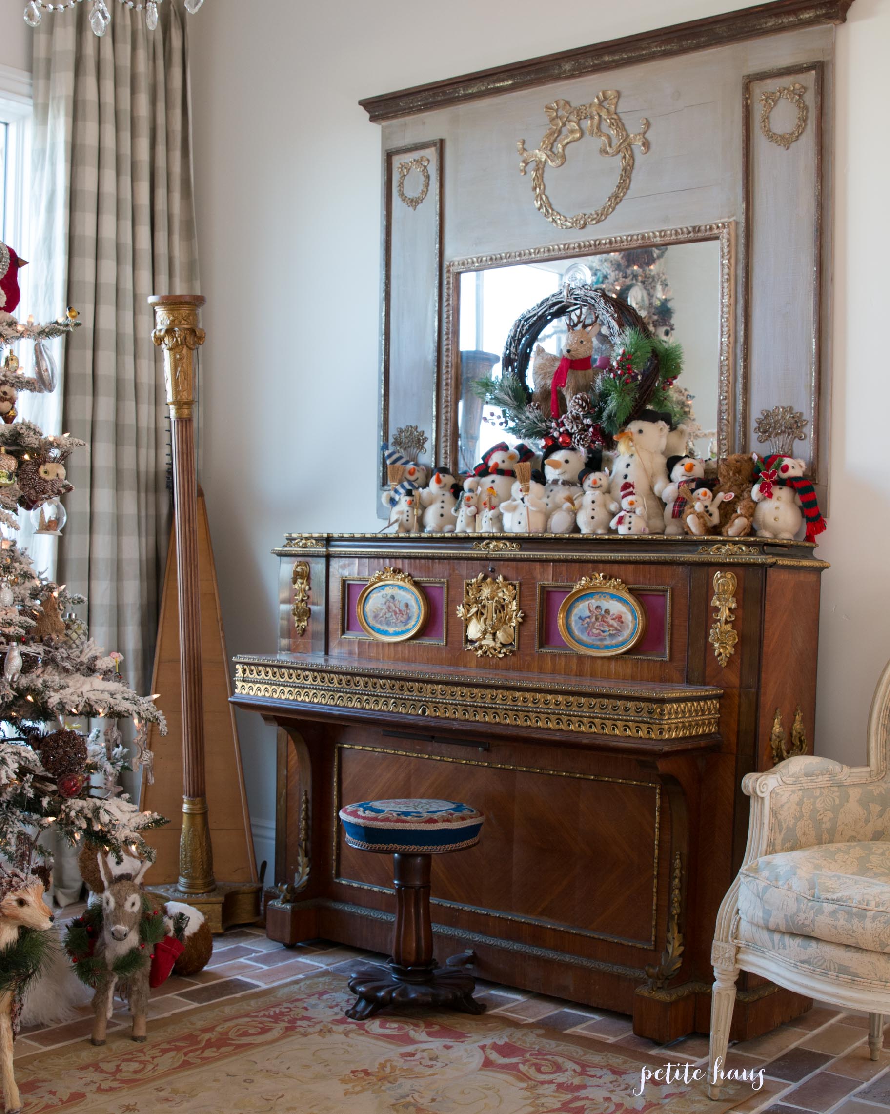 A Merry Musical Christmas Room and Woodland Tree - Petite Haus